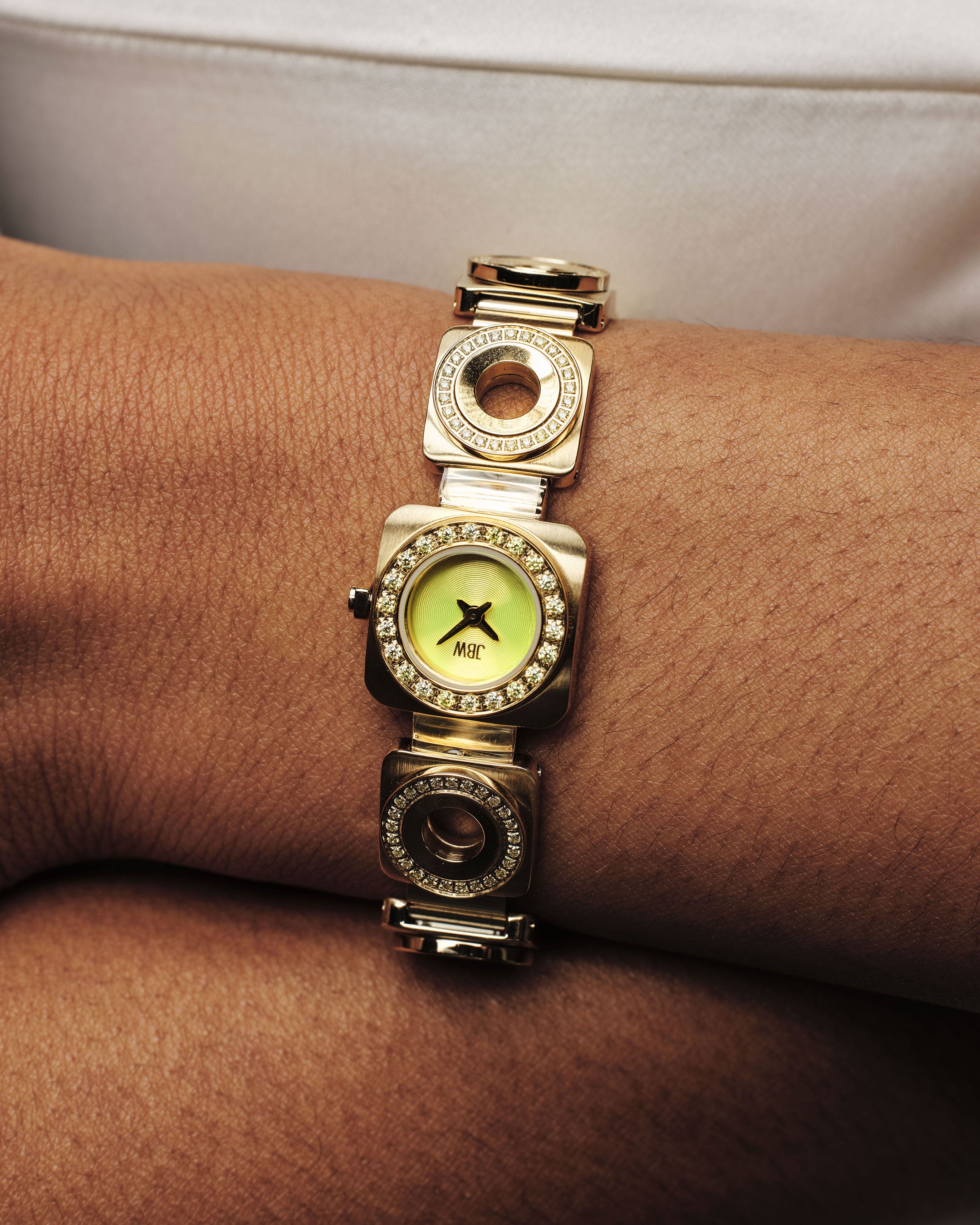 Chasm Petite | J6401D – JBW Watches